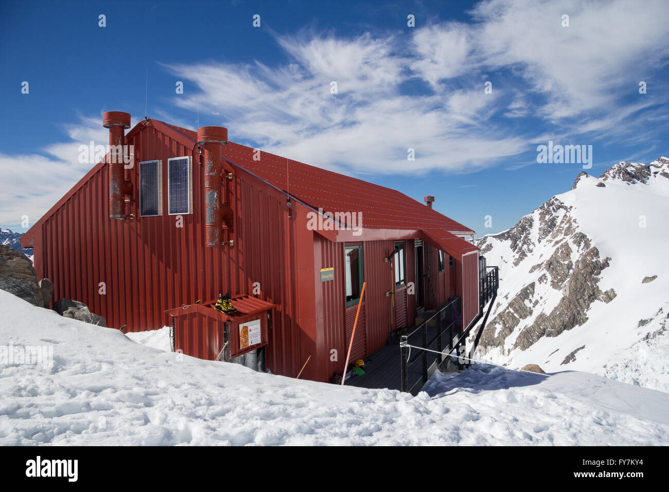 Plateau hut Mt Cook Stock Photo - Alamy