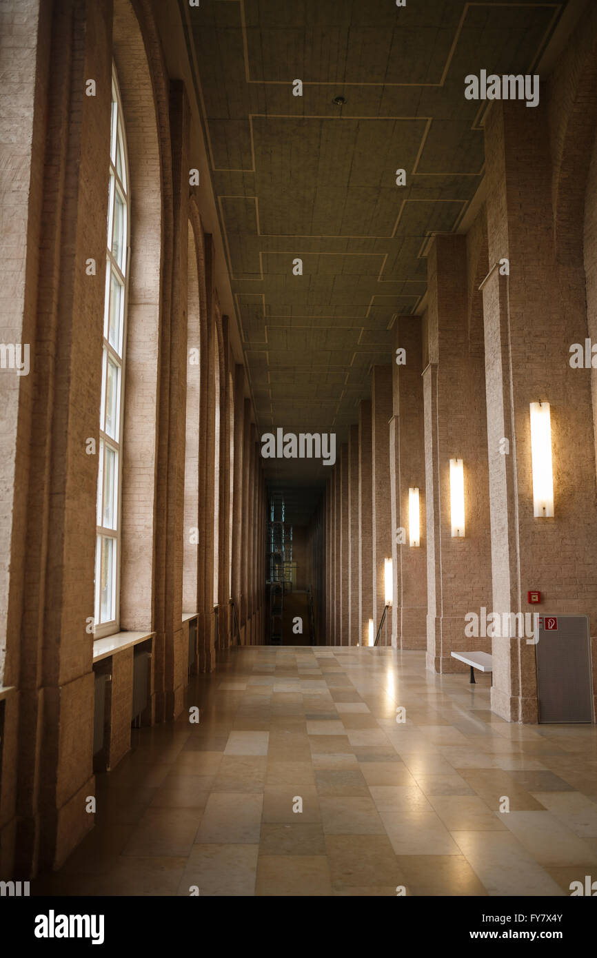 The long corridor with a high ceiling in the Alte Pinakothek museum ...