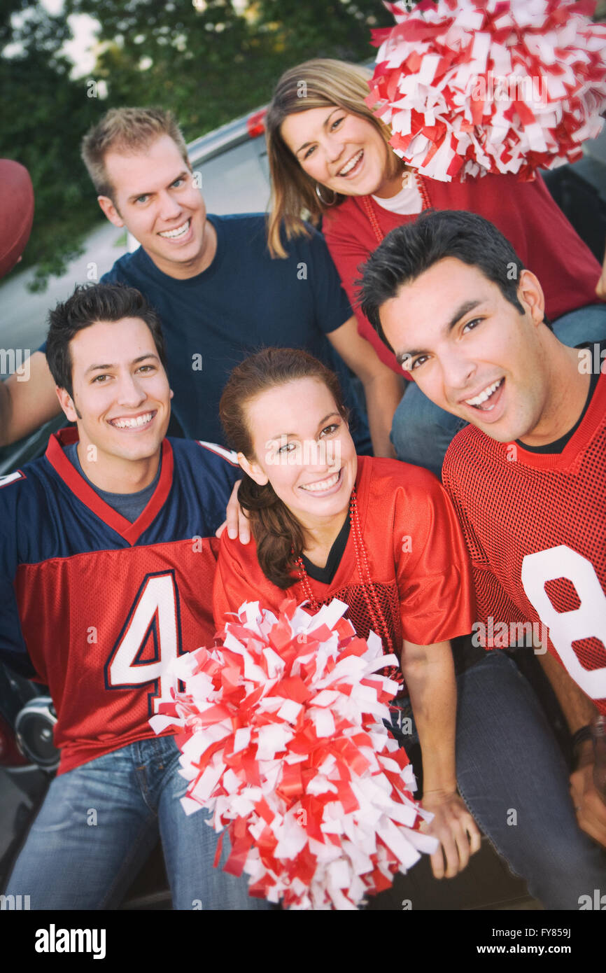 Group friends football tailgating hi-res stock photography and images ...