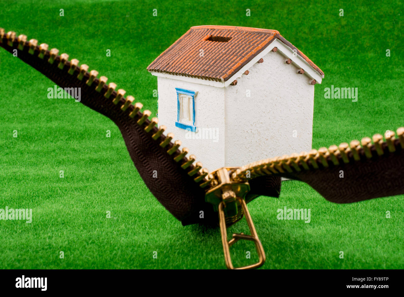 Zipper building hi-res stock photography and images - Alamy