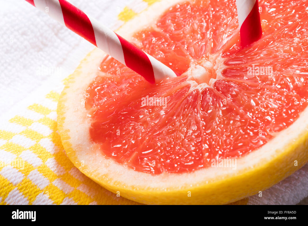 Yellow grapefruit juice hi-res stock photography and images - Alamy