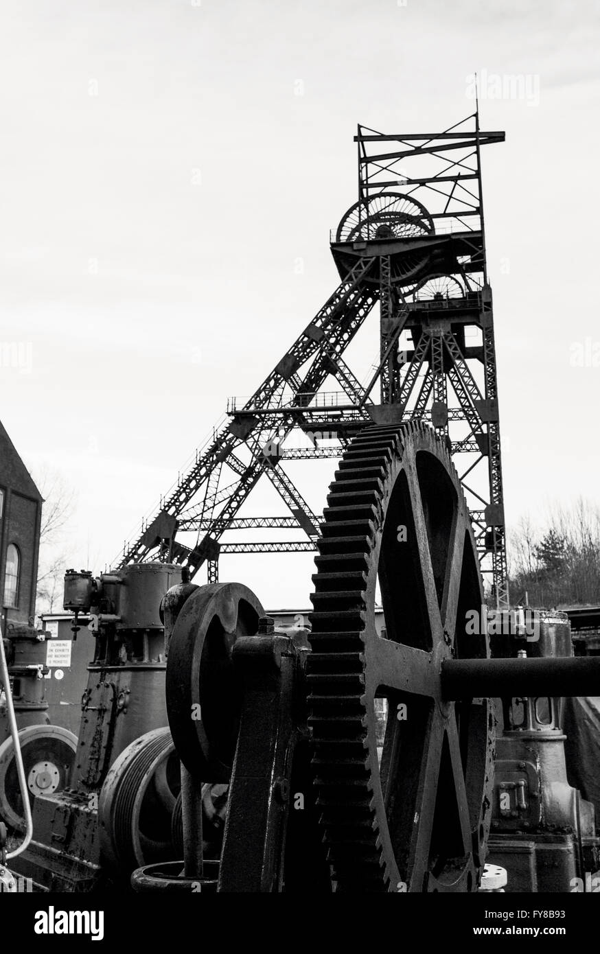 Pit head winding gear hi-res stock photography and images - Alamy