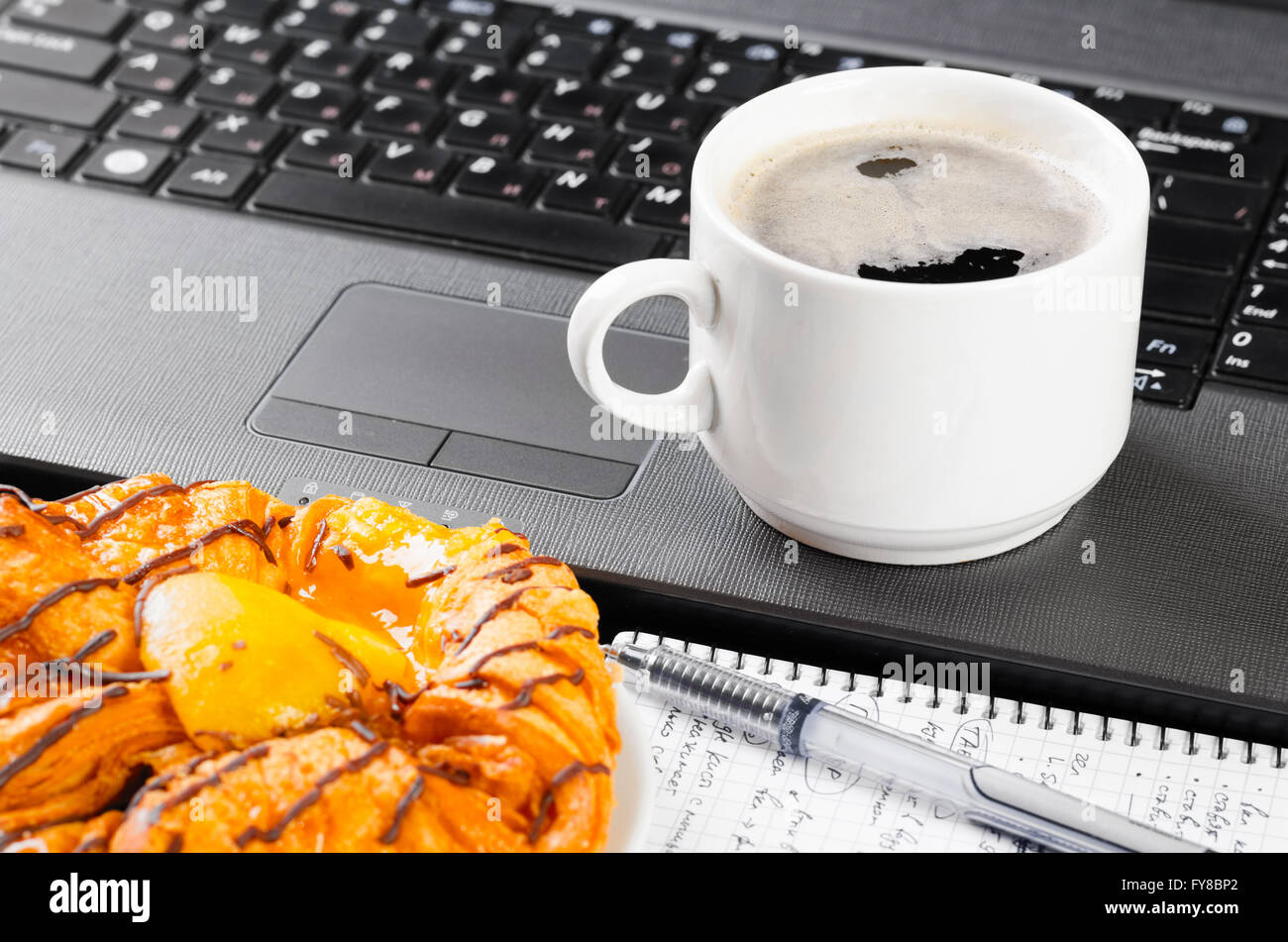 Coffee mug cake notes hi-res stock photography and images - Alamy