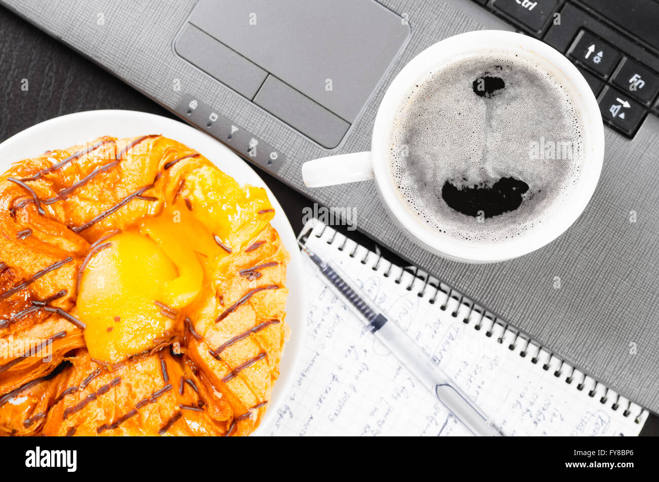 Coffee mug cake notes hi-res stock photography and images - Alamy