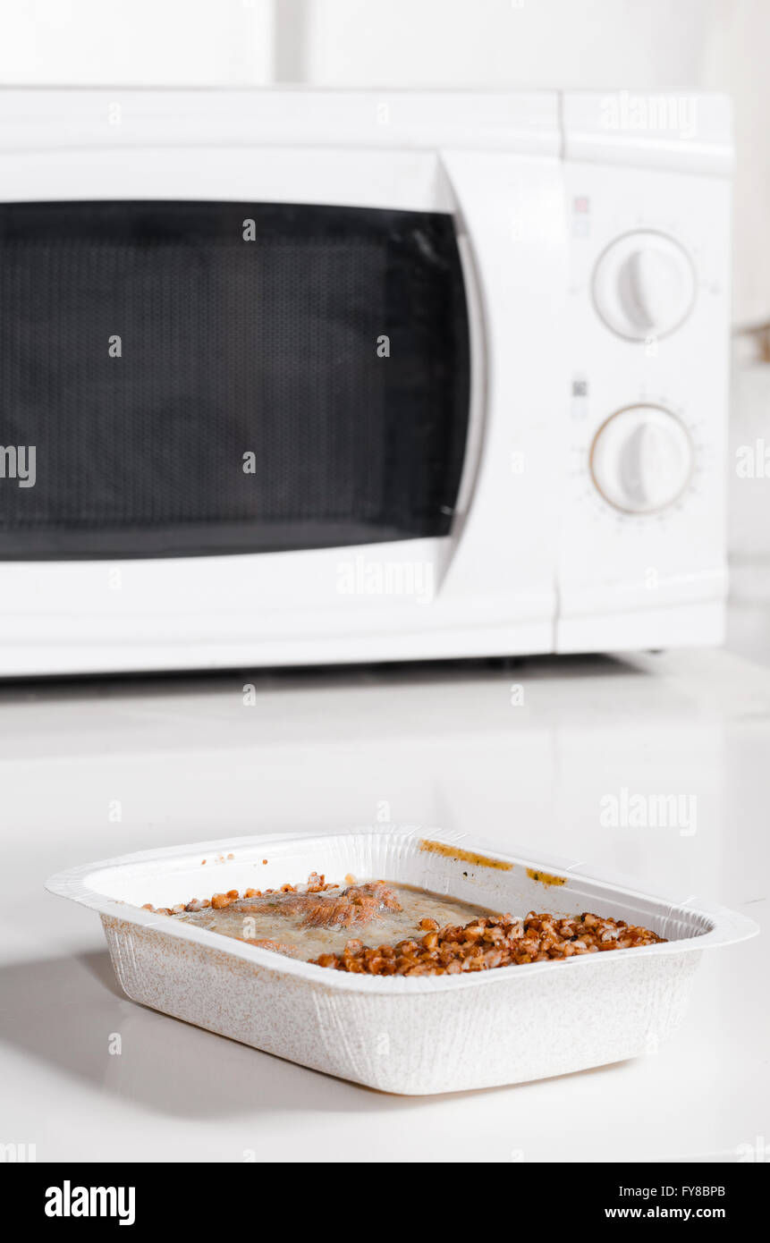 Frozen dinner microwave hi-res stock photography and images - Alamy