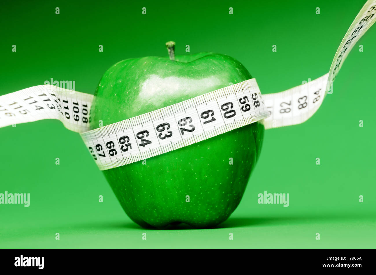 Green apple yellow measuring hi-res stock photography and images - Alamy