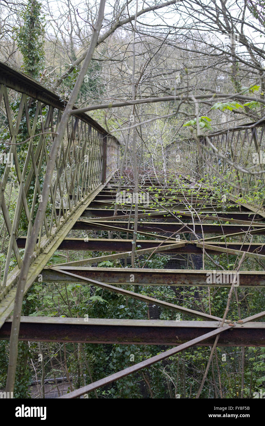 Old collapsed Iron bridge Stock Photo - Alamy