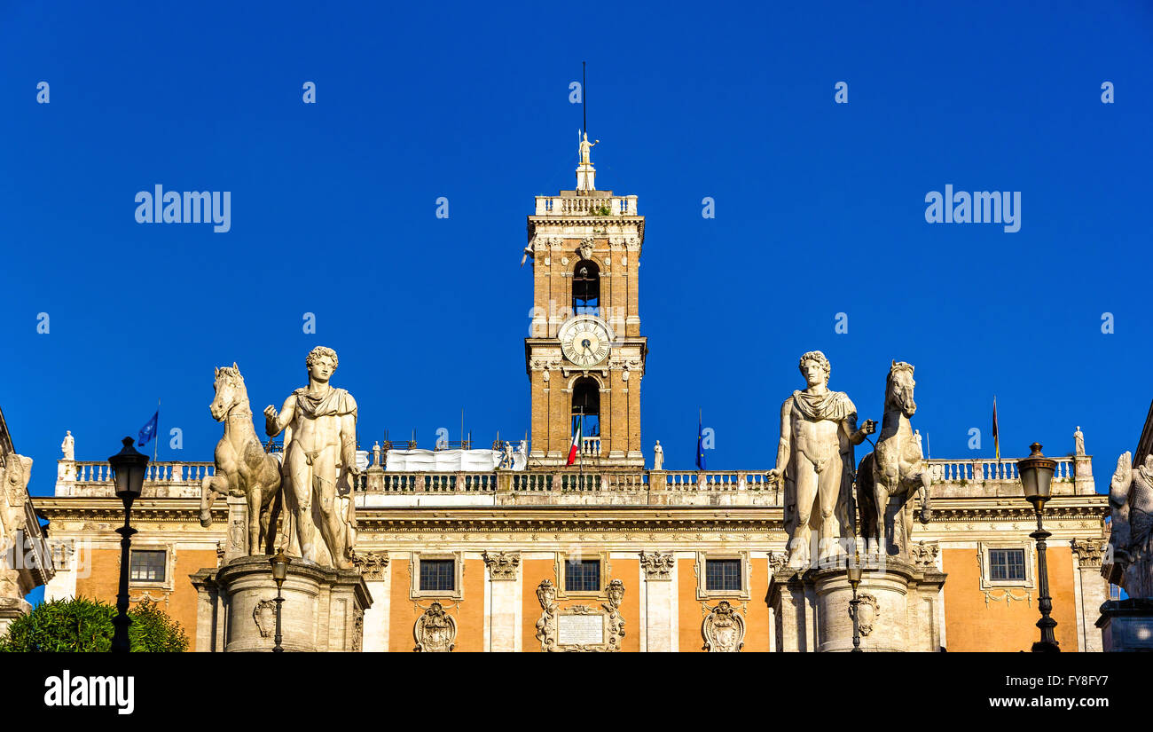 Famous antique statues of rome hi-res stock photography and images - Alamy