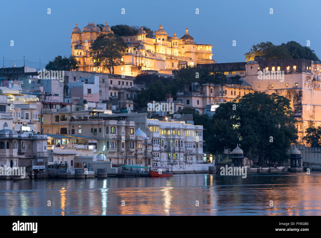 Udaipur city palace night light hi-res stock photography and images - Alamy