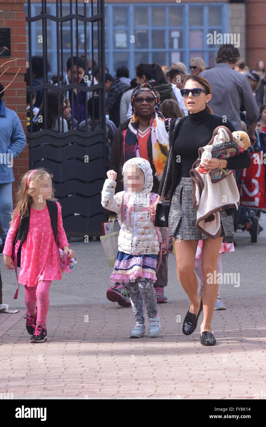 Bethenny Frankel picks up her daughter Bryn Hoppy from school Featuring ...