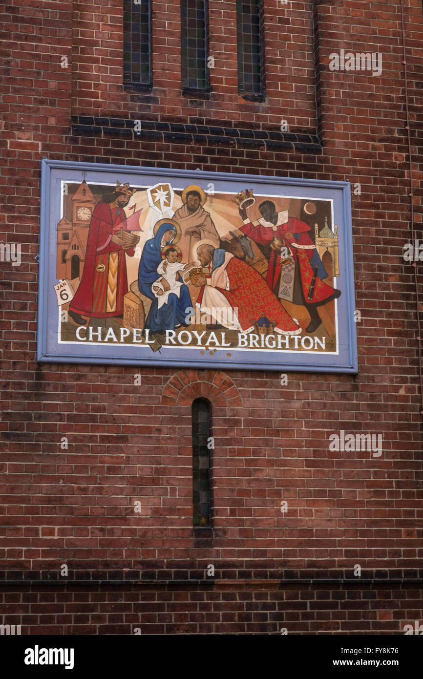 Royal sign hi-res stock photography and images - Alamy