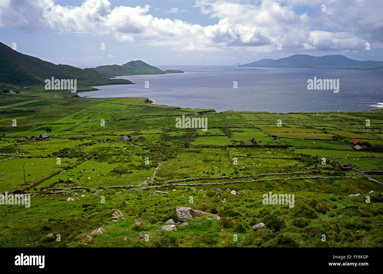 Ballinskelligs Bay, Iveragh Peninsula, County Kerry, Ireland Stock ...