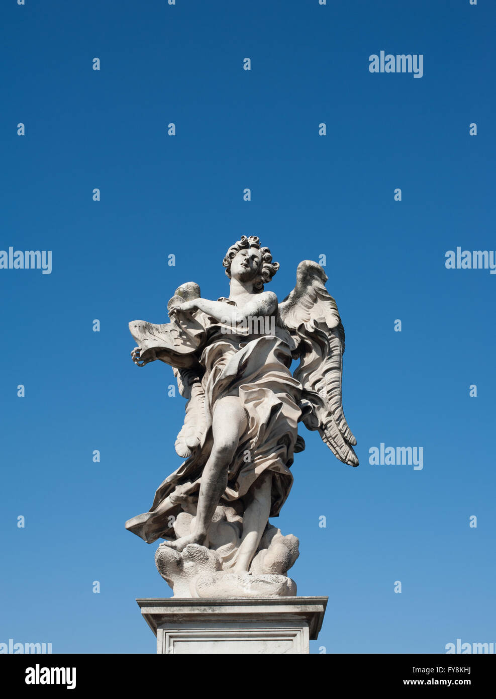 Angel statue hi-res stock photography and images - Alamy