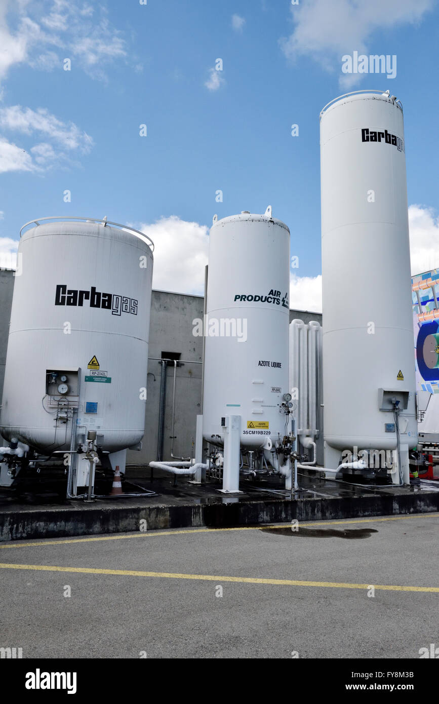 Cryogenic storage tanks hi-res stock photography and images - Alamy