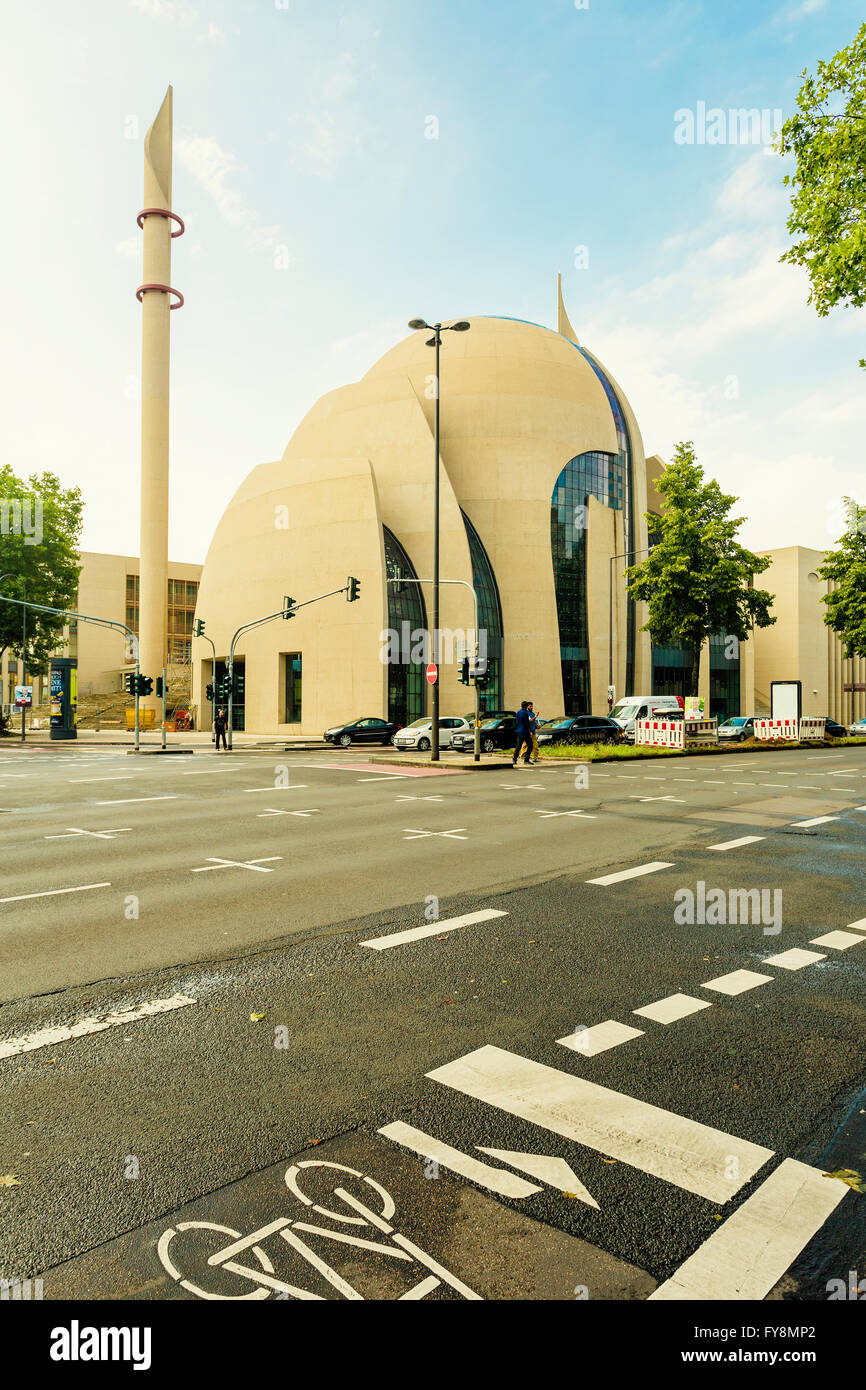 New cologne central mosque hi-res stock photography and images - Alamy