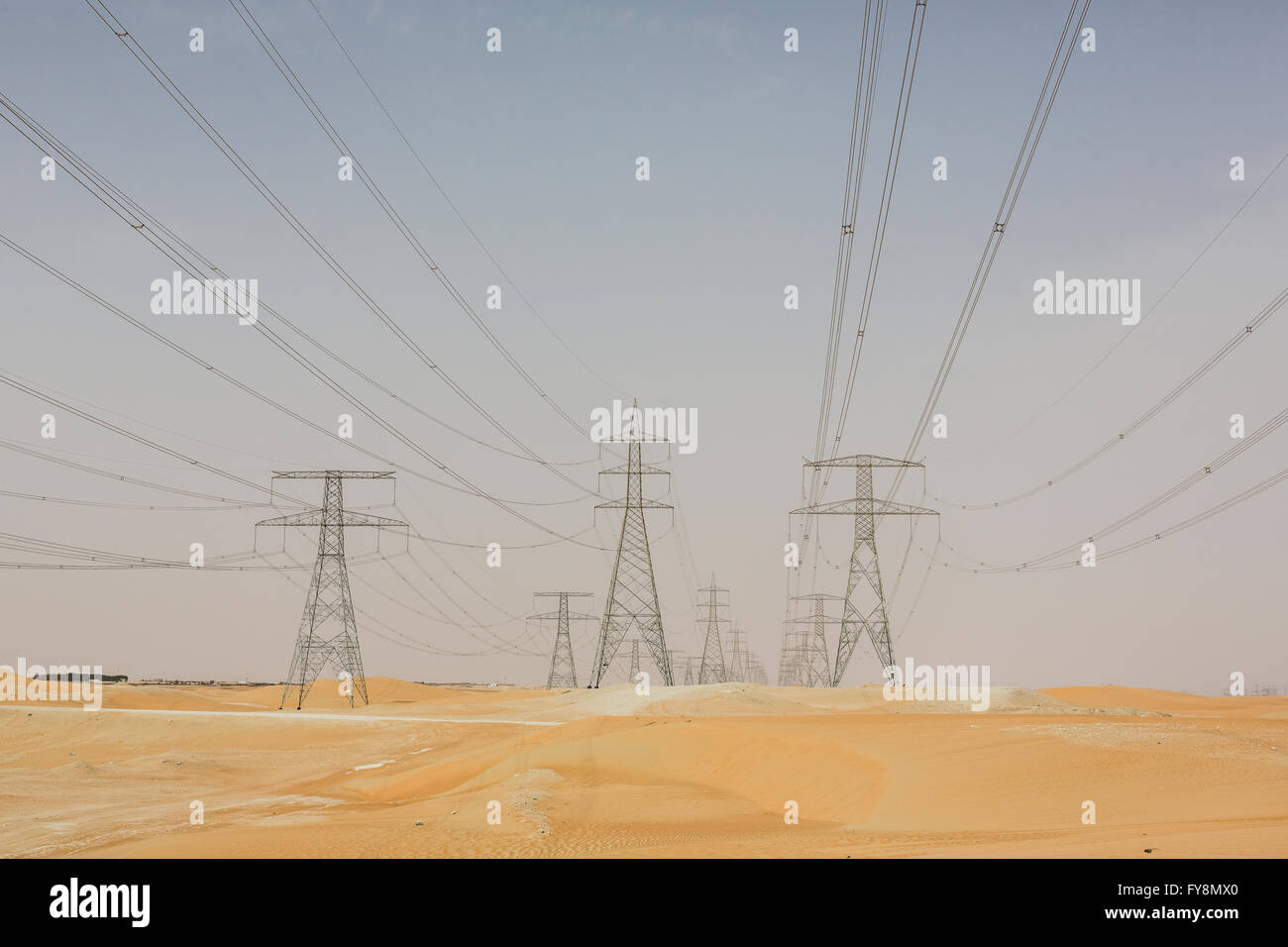 UAE, power pylons in the desert Stock Photo - Alamy