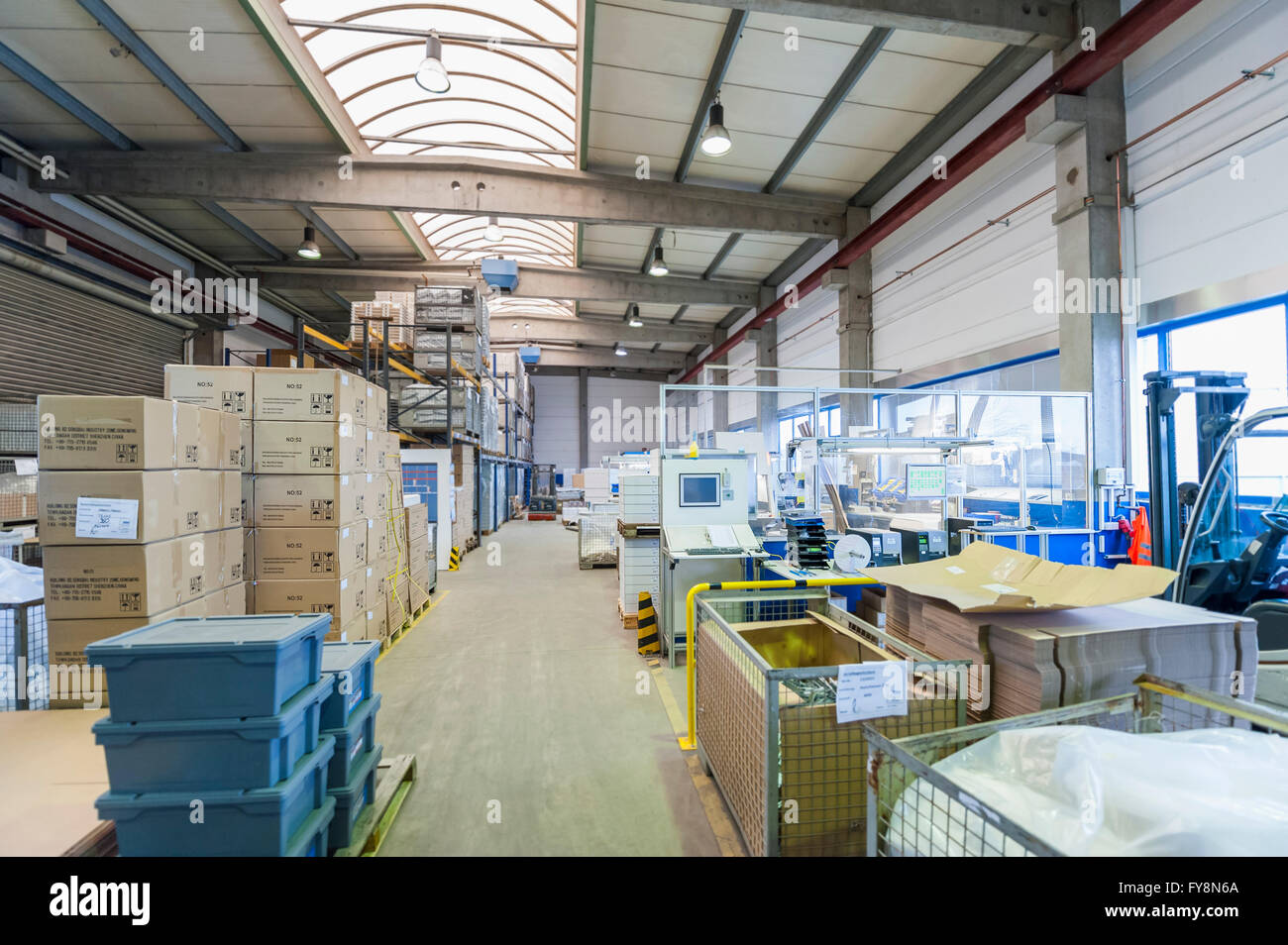 Storage for packaging and shipment of goods Stock Photo - Alamy