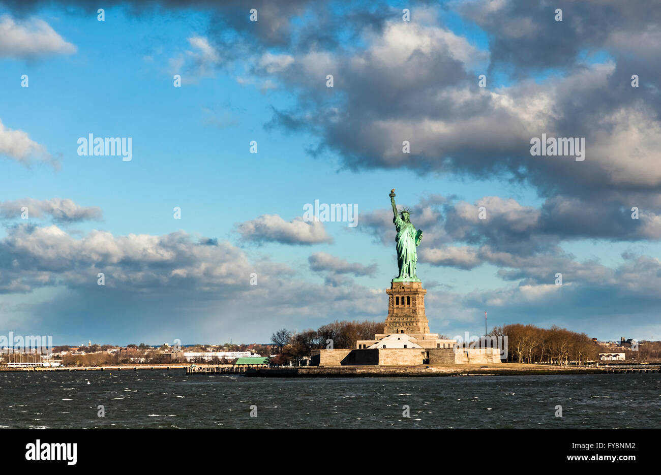 Usa manhattan statue liberty hi-res stock photography and images - Alamy