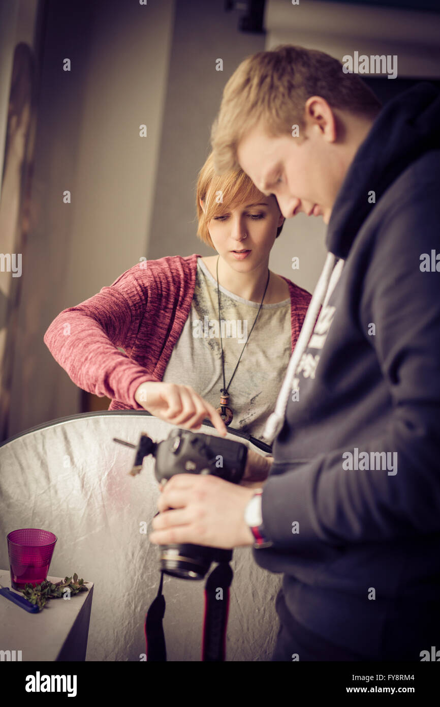 Photographers model hi-res stock photography and images - Alamy