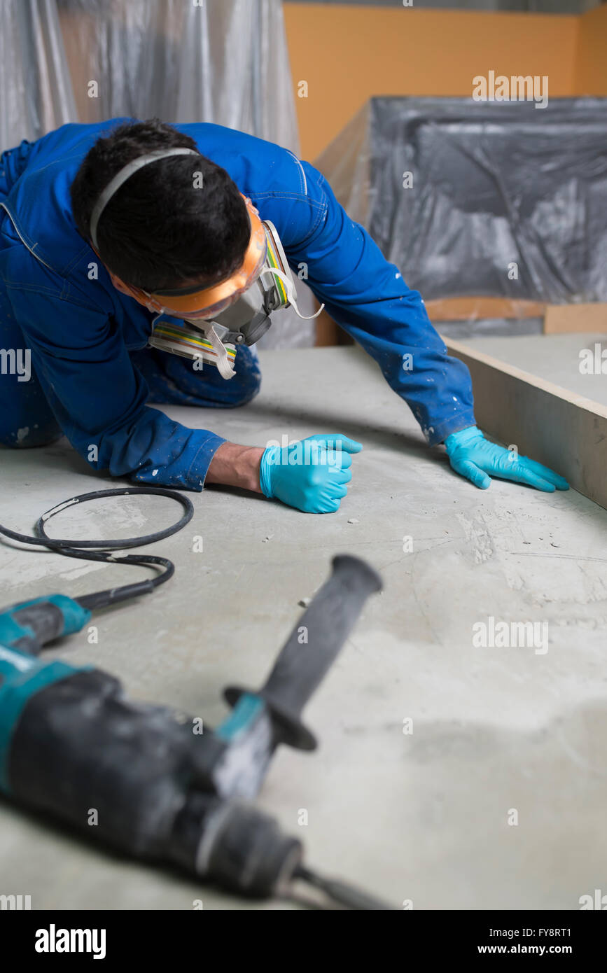 Checking level concrete floor hi-res stock photography and images - Alamy