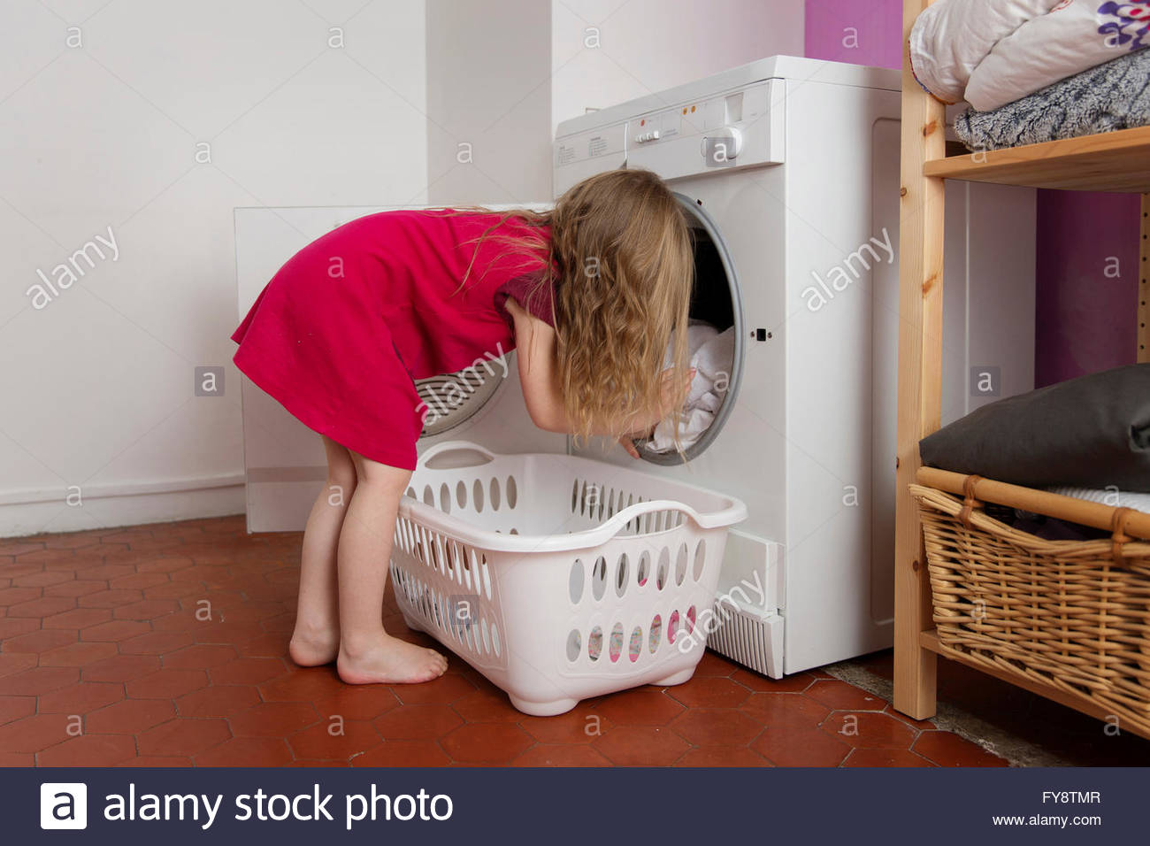 Tumble Dryer Stock Photos & Tumble Dryer Stock Images - Alamy