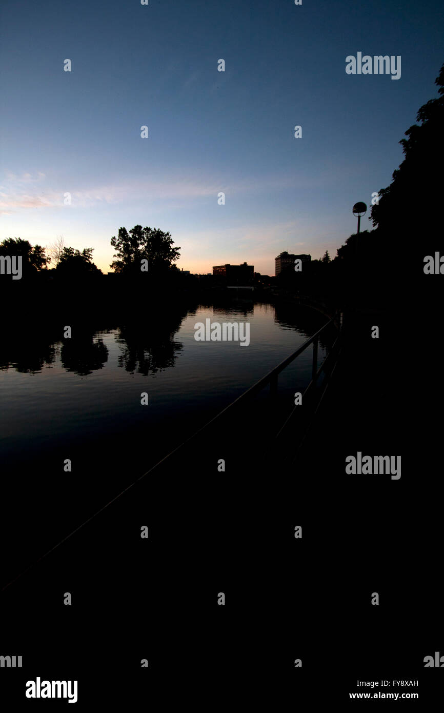 Flint River in Flint, Michigan Stock Photo - Alamy