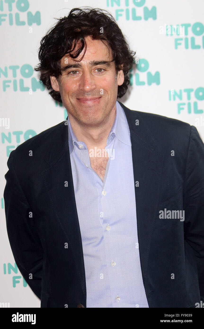Stephen mangan hi-res stock photography and images - Alamy