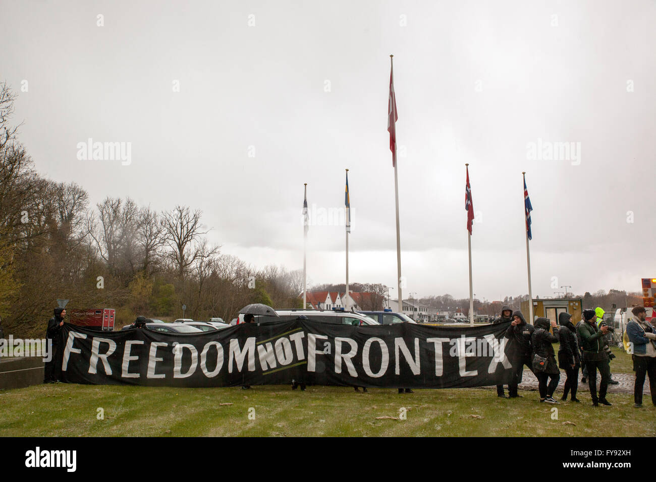 Border movement hi-res stock photography and images - Alamy