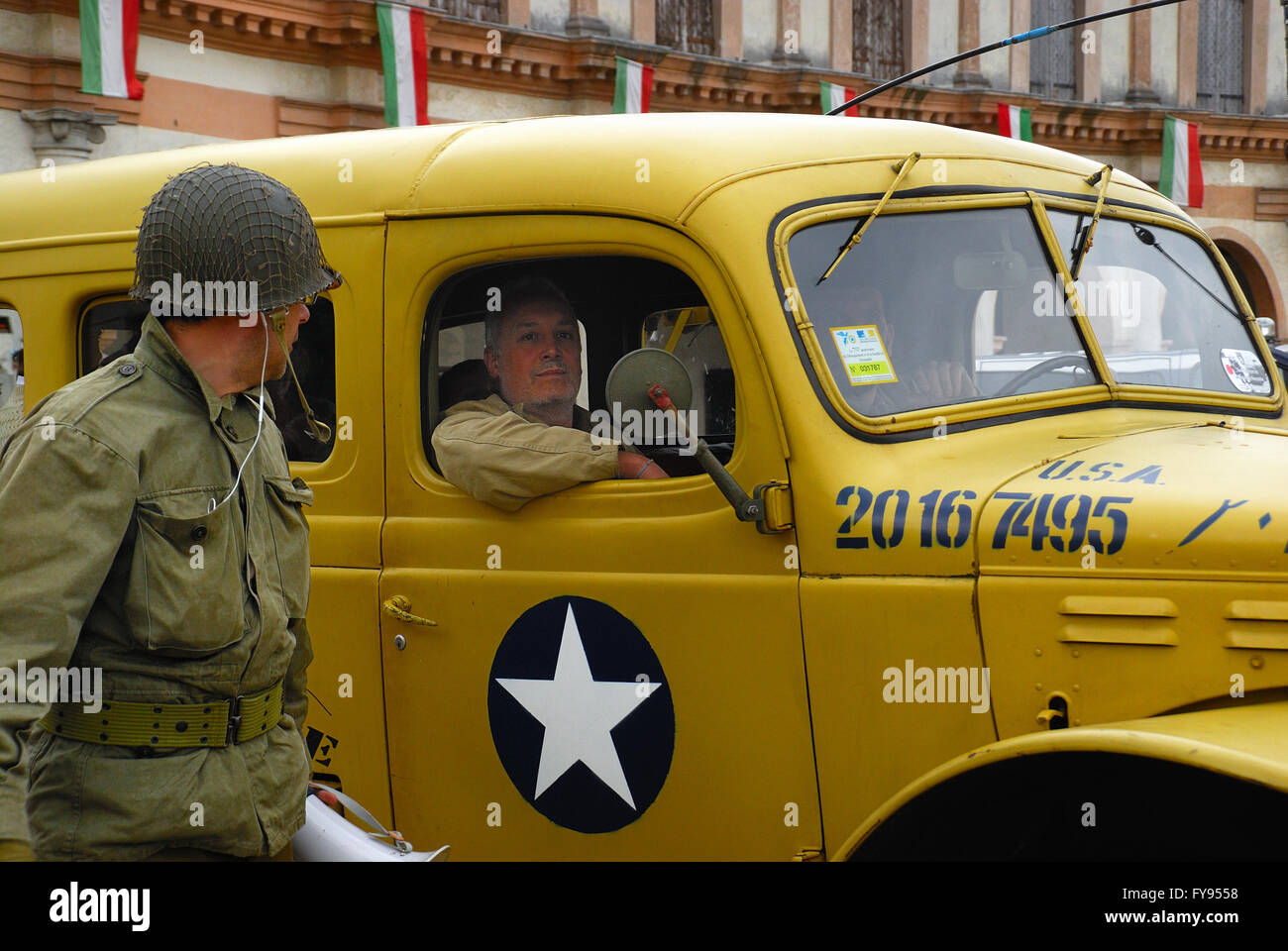 Italy. 23rd April, 2016. The Convoy of Liberation, 150 WWII military ...