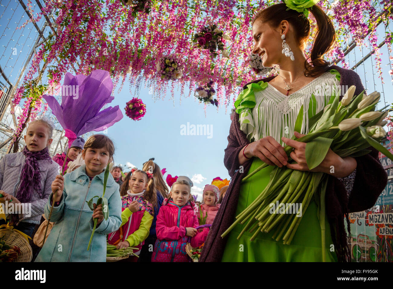 Parade of live flowers hi-res stock photography and images - Alamy