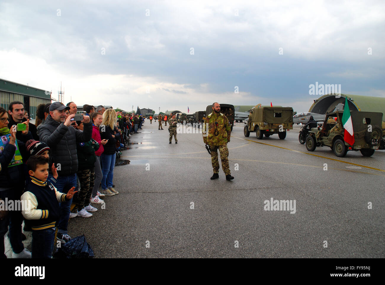 Italy. 23rd April, 2016. The Convoy of Liberation, 150 WWII military ...