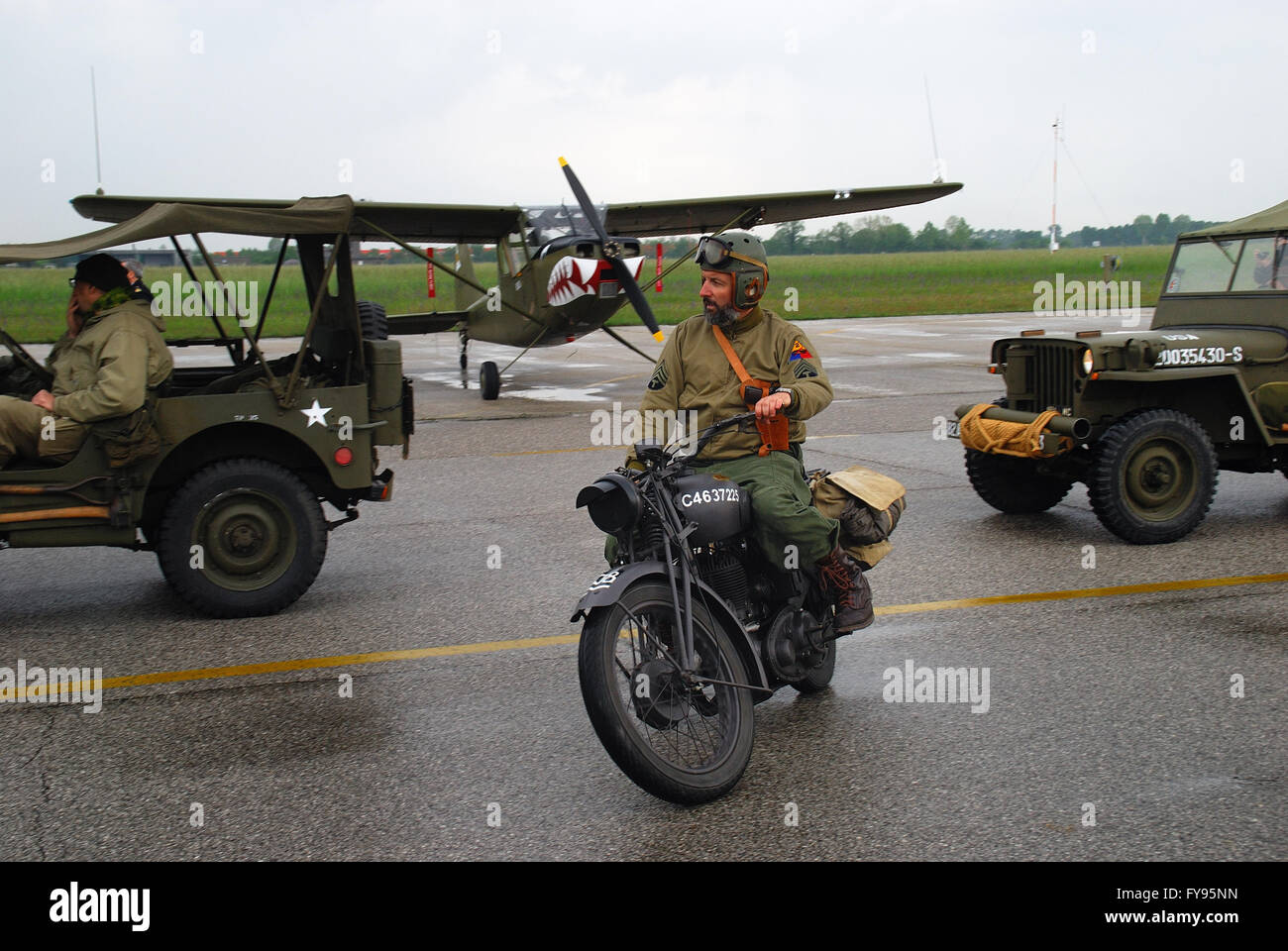 Italy. 23rd April, 2016. The Convoy of Liberation, 150 WWII military ...