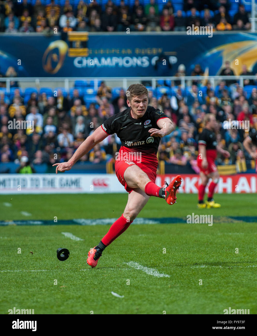 Owen farrell kick england hi-res stock photography and images - Alamy