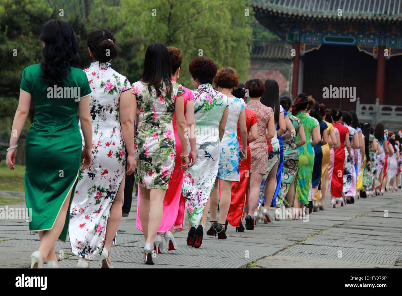 Shiyan chinas hubei province 23rd hi-res stock photography and images ...