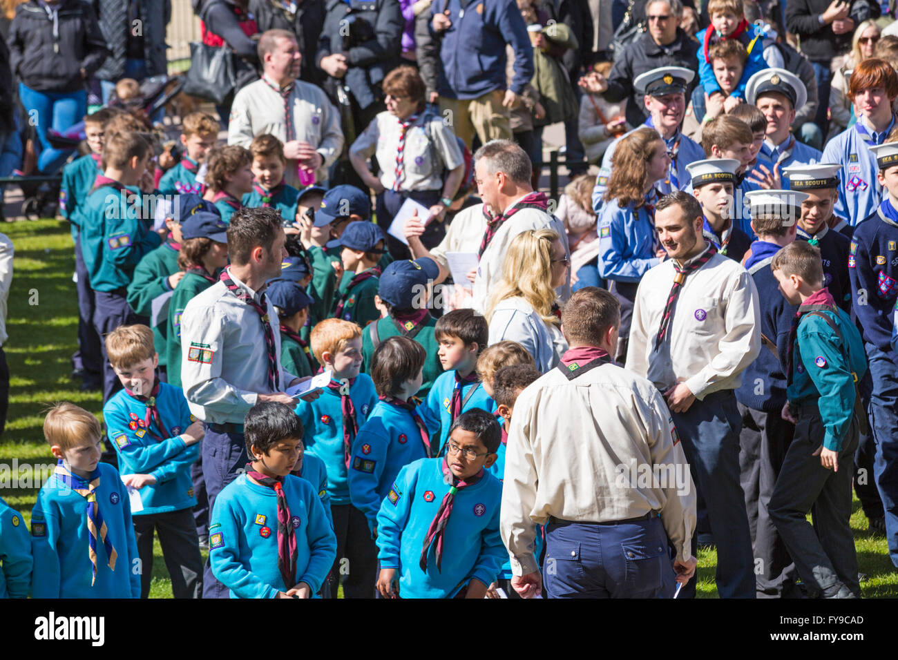 Scouts woggle hi-res stock photography and images - Alamy
