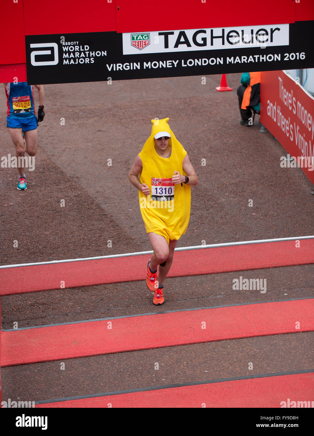 Banana finishing line hi-res stock photography and images - Alamy