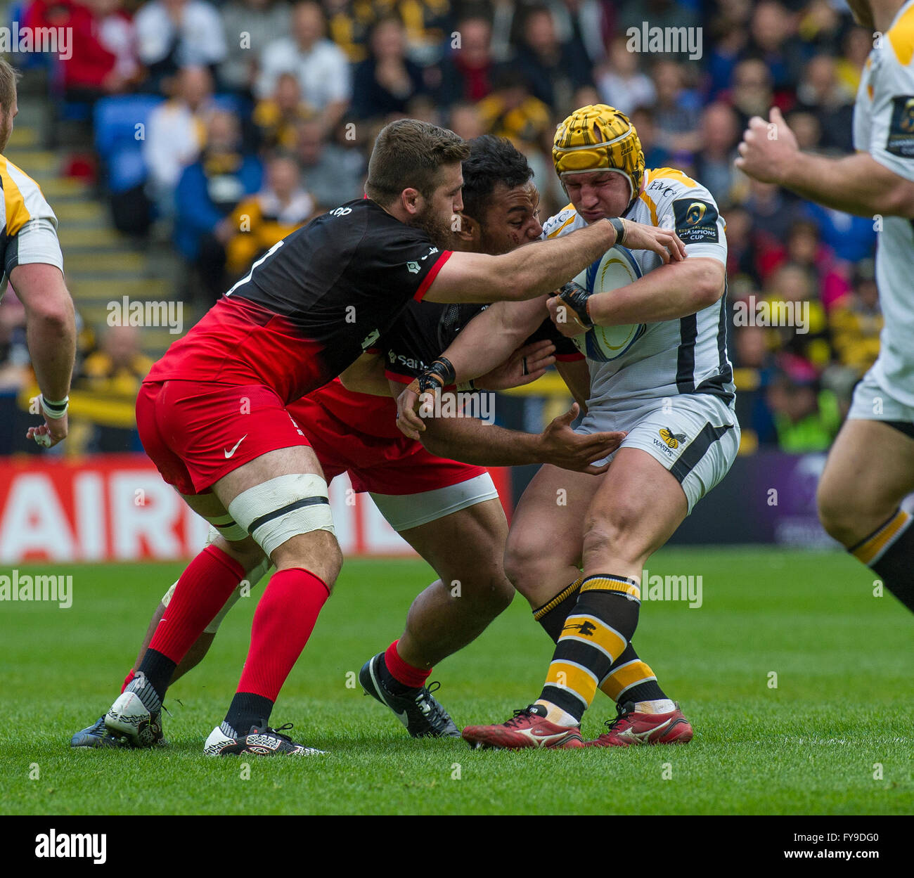 Mako vunipola scrum hi-res stock photography and images - Alamy