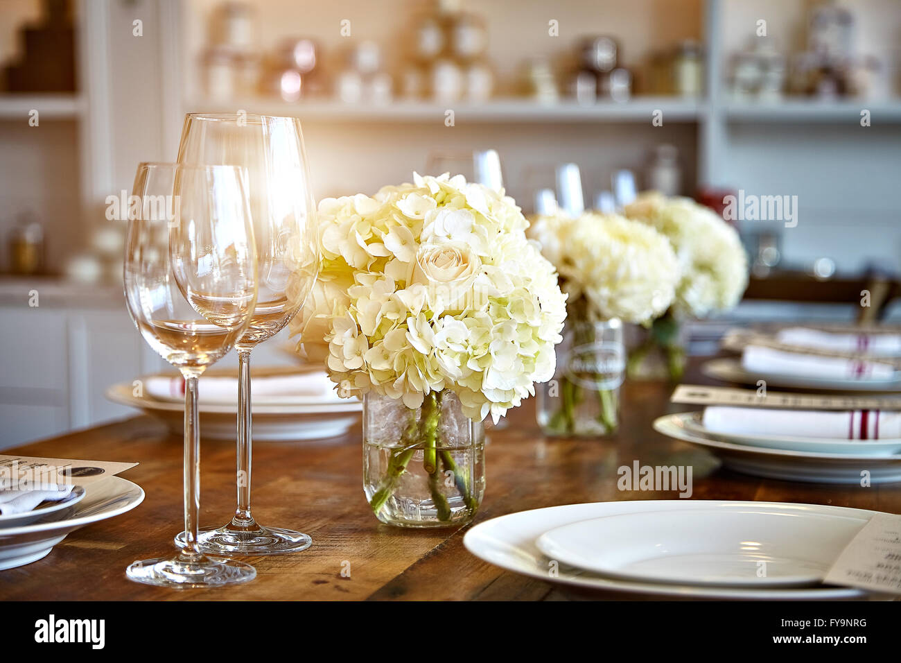 Beautiful table setting hi-res stock photography and images - Alamy