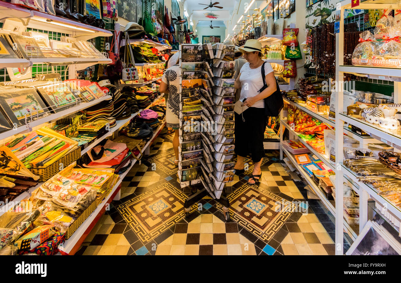 Tourist shop selling souvenirs inside Main Post office in Ho Chi Minh ...
