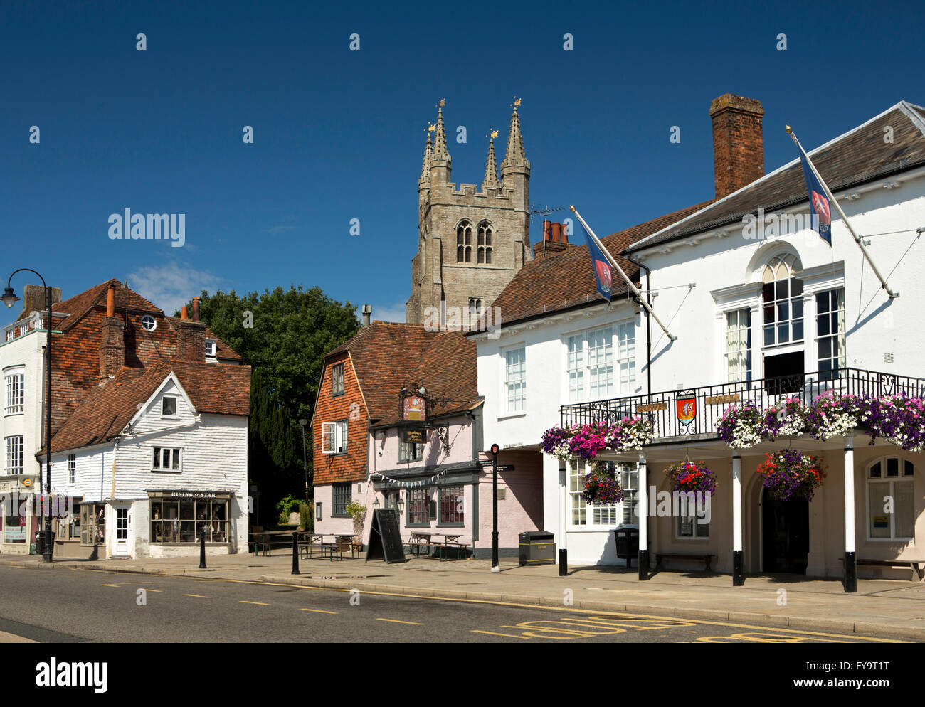 Old woolpack inn hi-res stock photography and images - Alamy