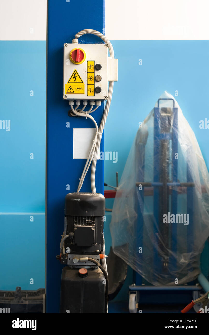 Motor control center hi-res stock photography and images - Alamy