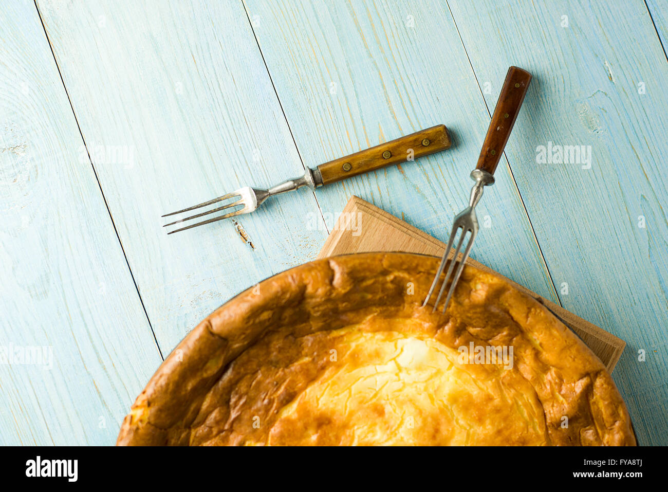 Cake forks hi-res stock photography and images - Alamy