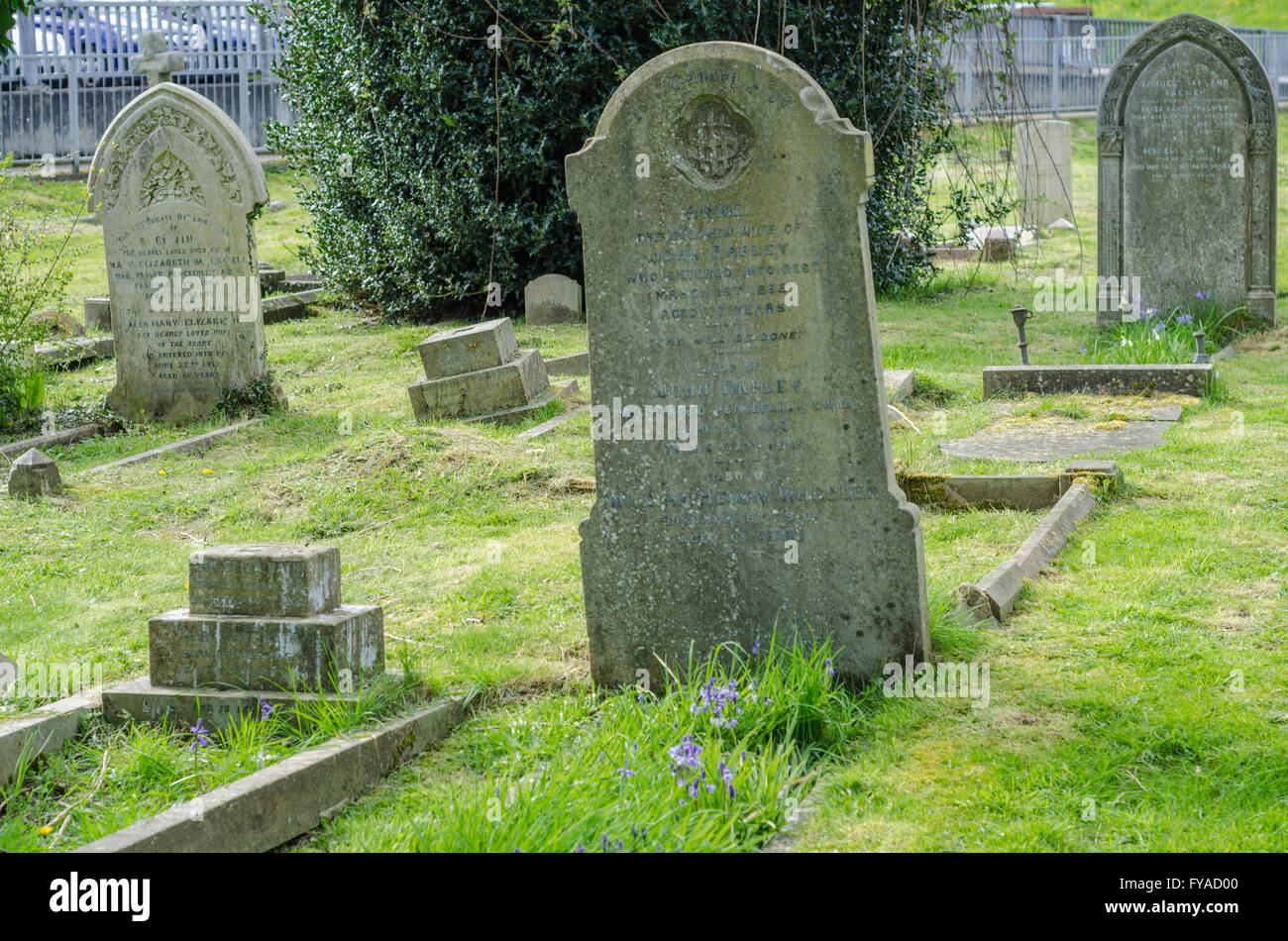 Gravestones gravestone graveyard hi-res stock photography and images ...