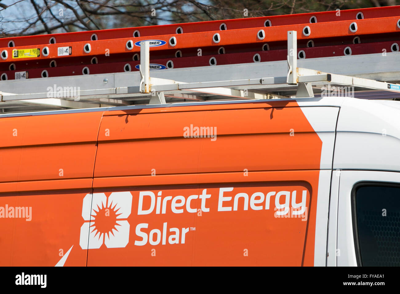 Solar energy logos hi-res stock photography and images - Alamy