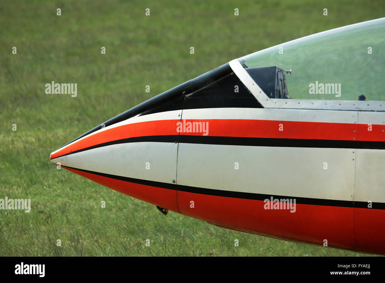 Glider plane hi-res stock photography and images - Alamy