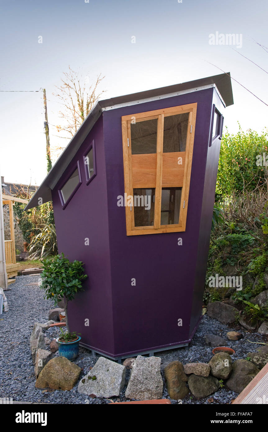 Artist Jane Tarasun's wooden folly sheds for gardens.a UK garden ...