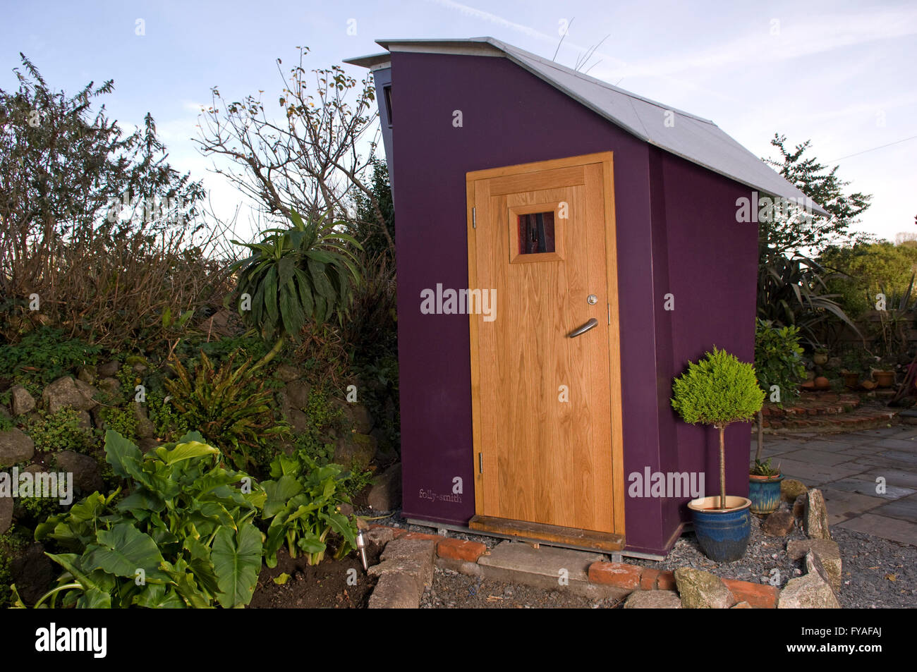 Artist Jane Tarasun's wooden folly sheds for gardens.a UK garden ...