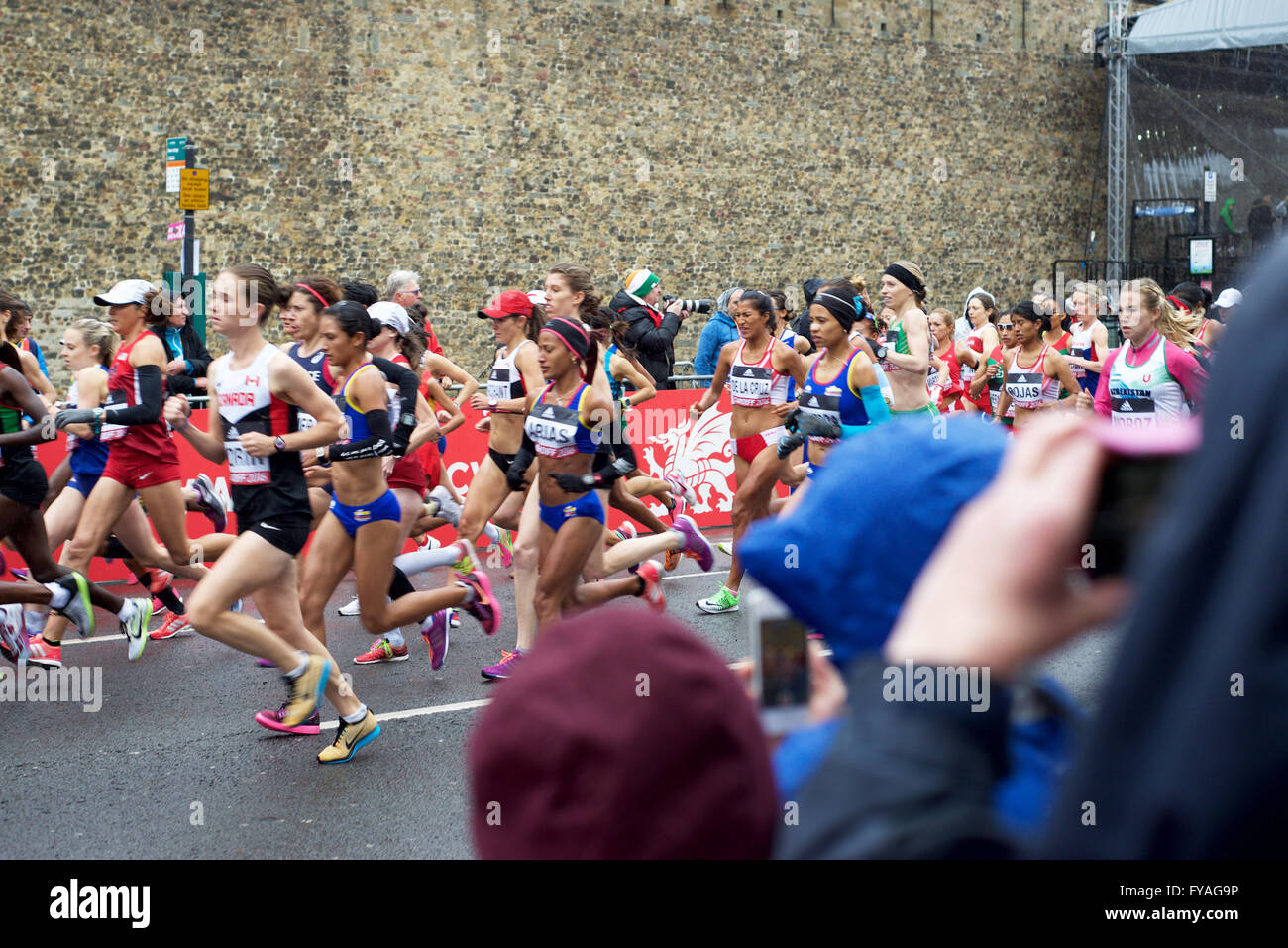 Women marathon, line hi-res stock photography and images - Alamy