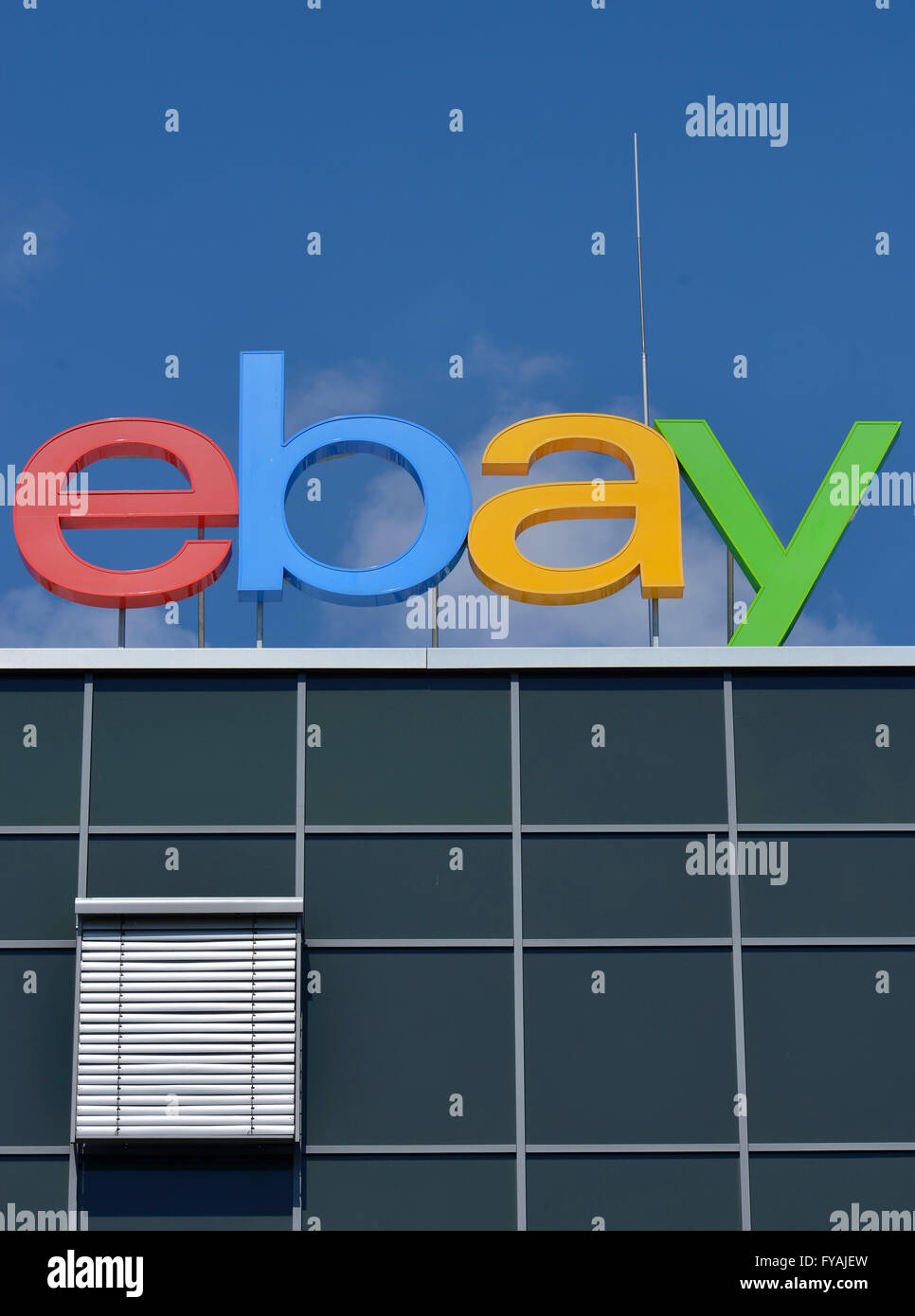 Ebay photos hi-res stock photography and images - Alamy