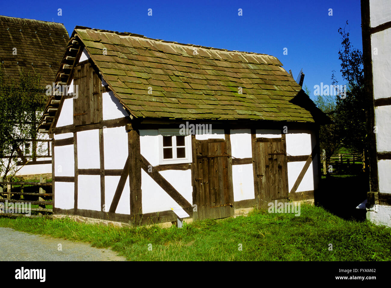 Timber frame hi-res stock photography and images - Alamy